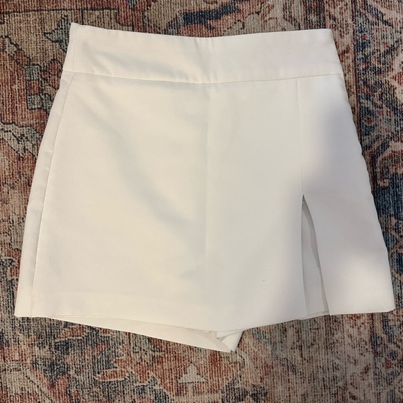Zara | Shorts | Zara White Mini Skort | Poshmark